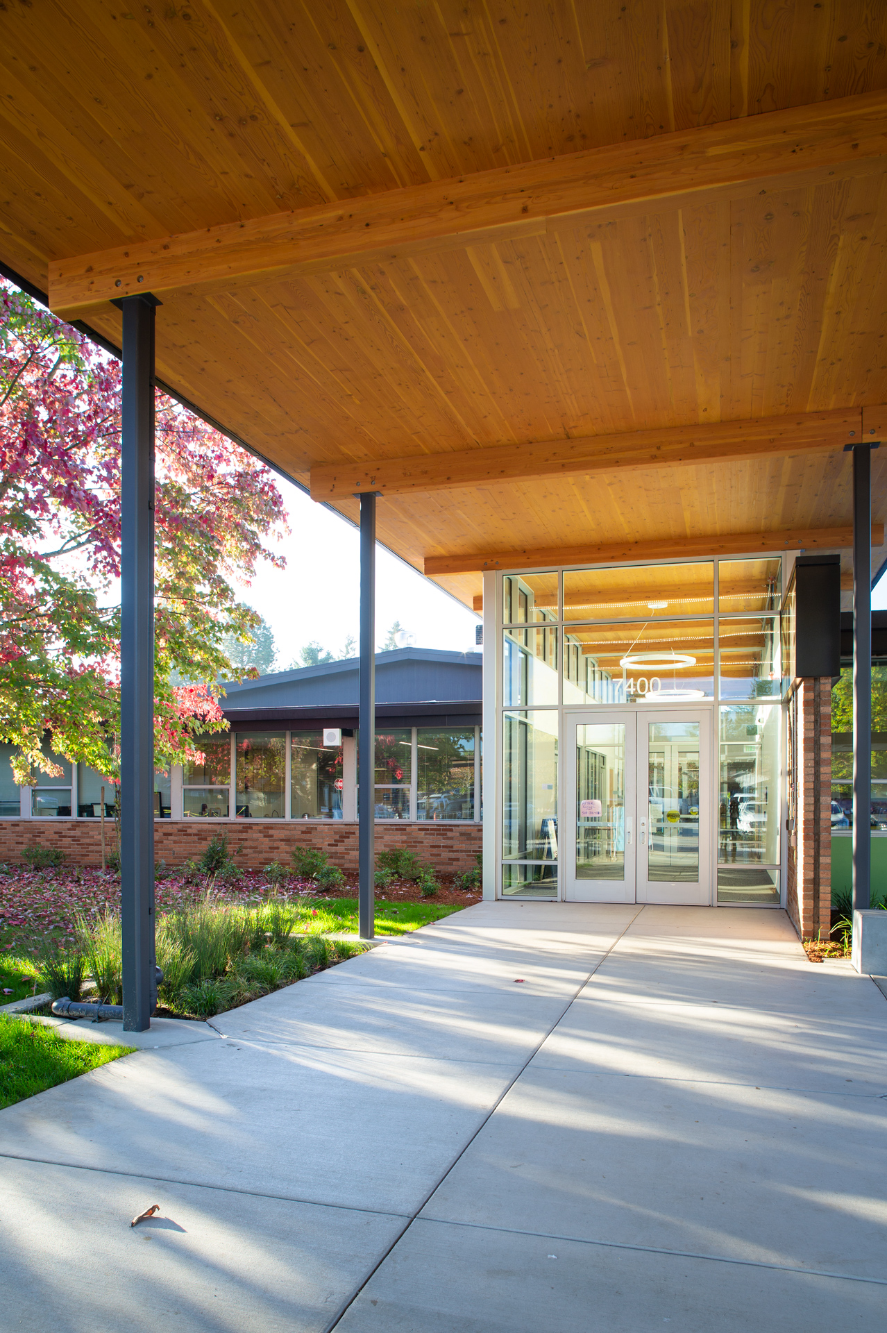 Lot Whitcomb Elementary School - Opsis Architecture