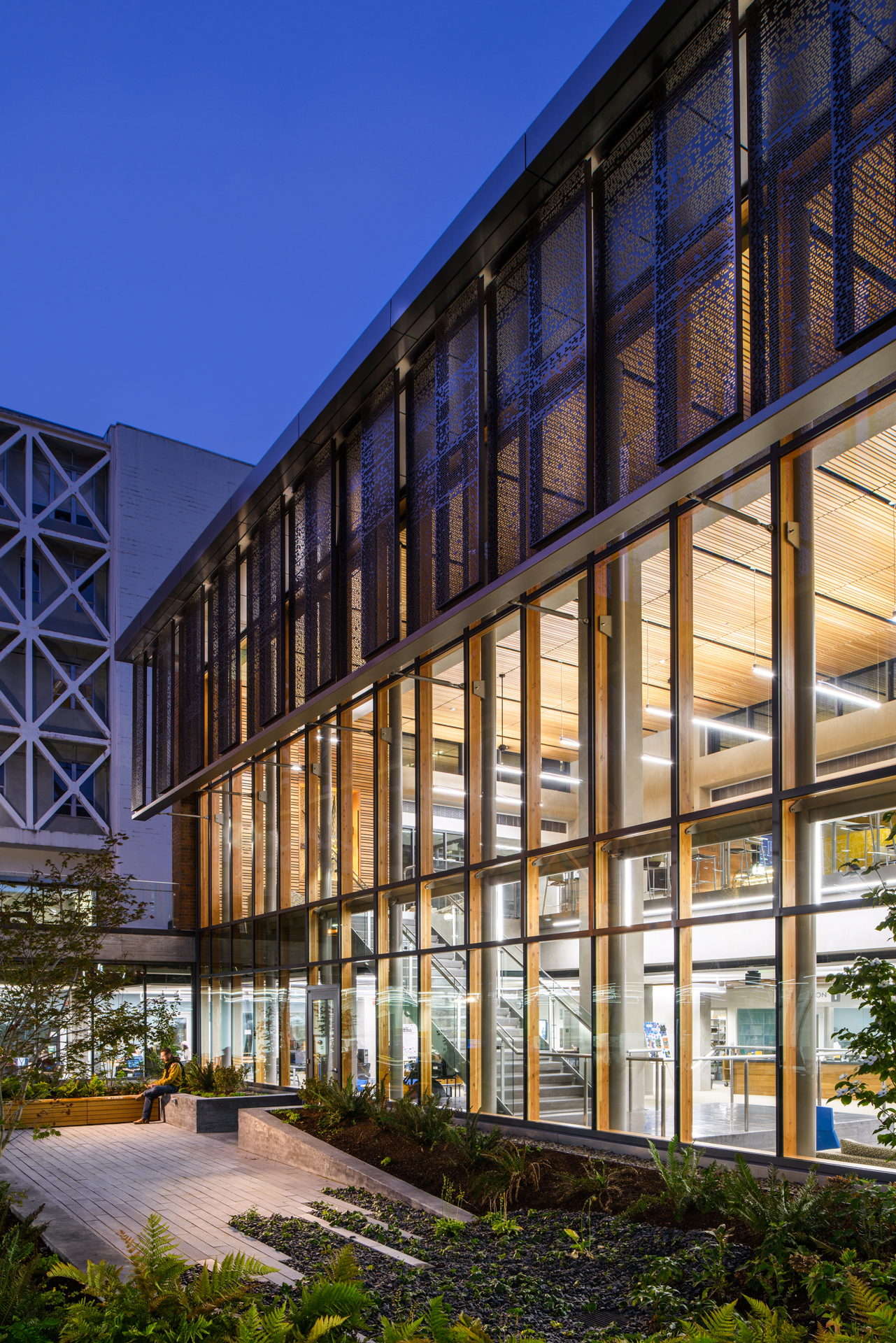 UO Allan Price Science Commons & Research Library - Opsis Architecture